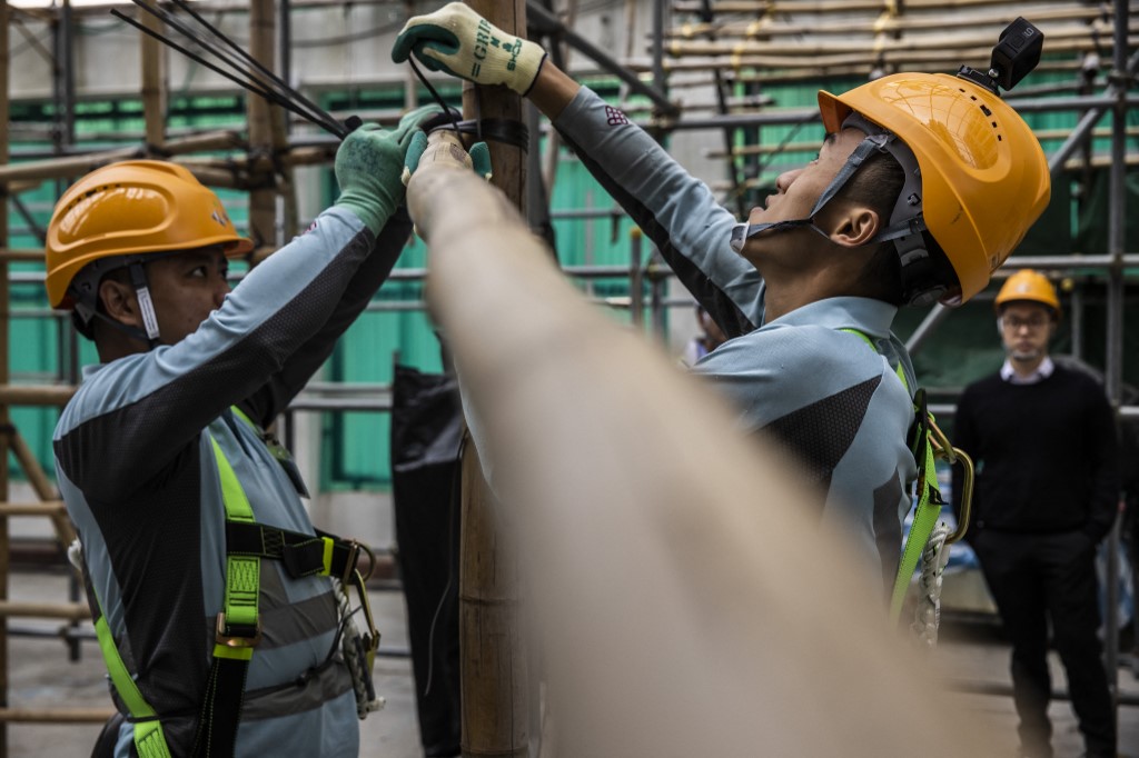 Los andamios de bambú de Hong Kong preservan una tradición ancestral