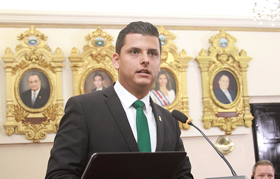 Presidente Del Tribunal De Ética Del Pln Diputado Ulate Se Expone A