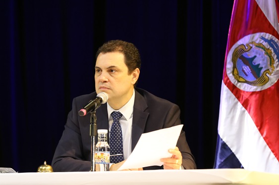 Benavides todavía no piensa en reelegirse como presidente legislativo ...