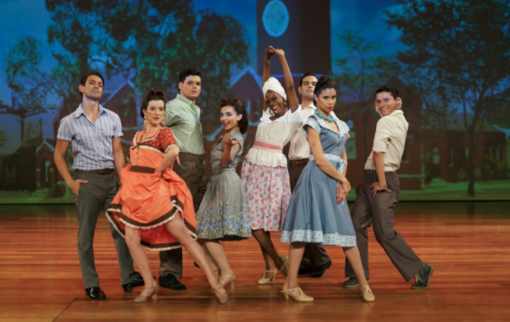 Listo para salir a escena Henrietta, un musical al estilo Broadway que ...