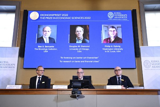 Tres estadounidenses, incluyendo el exjefe de la Fed, ganan el Nobel de Economía