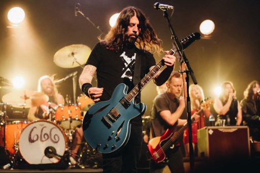 Foo Fighters gana tres Grammy una semana después de la muerte de su ...